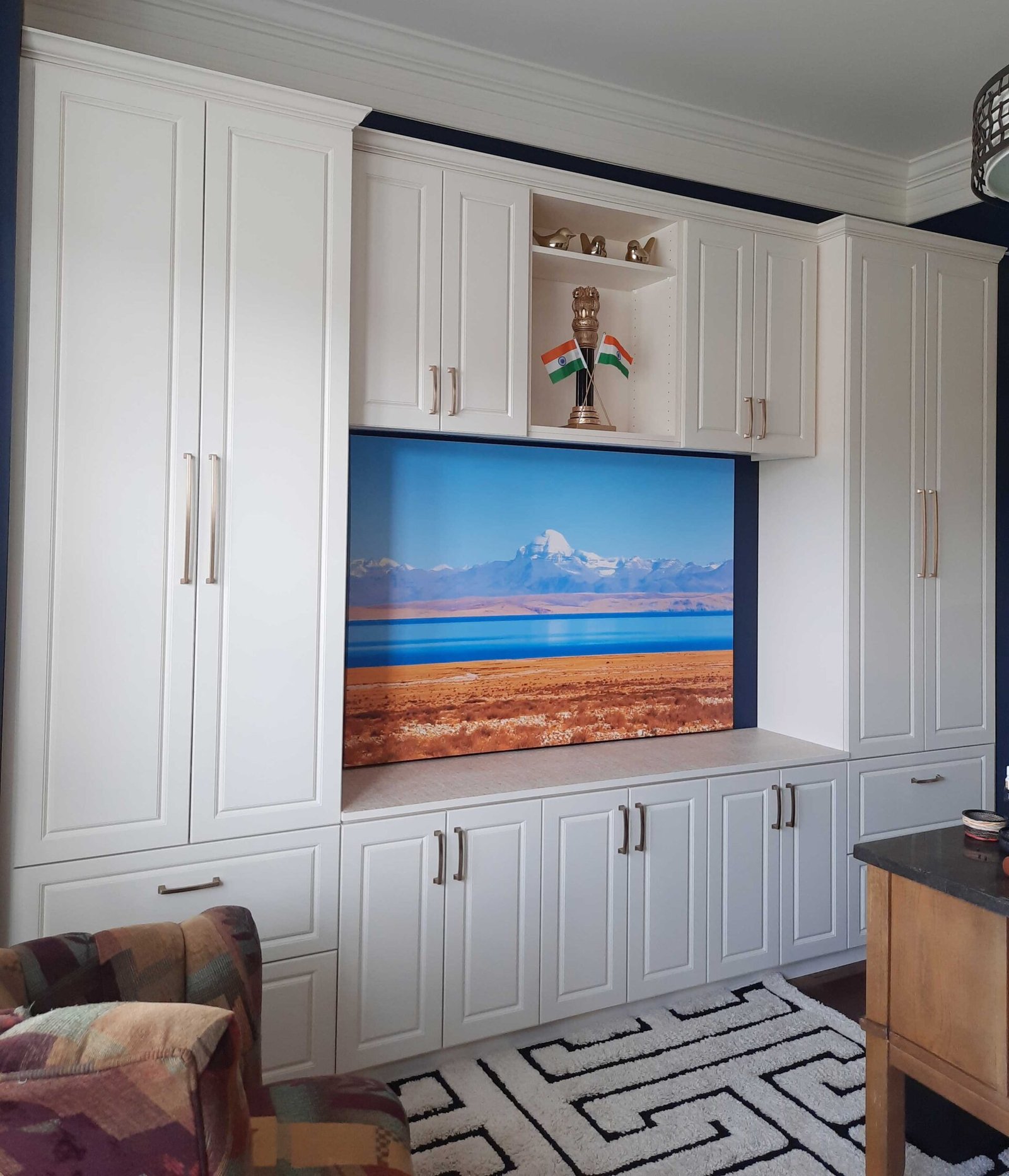 Display Units, Entertainment Centers, TV / stereo cabinets.